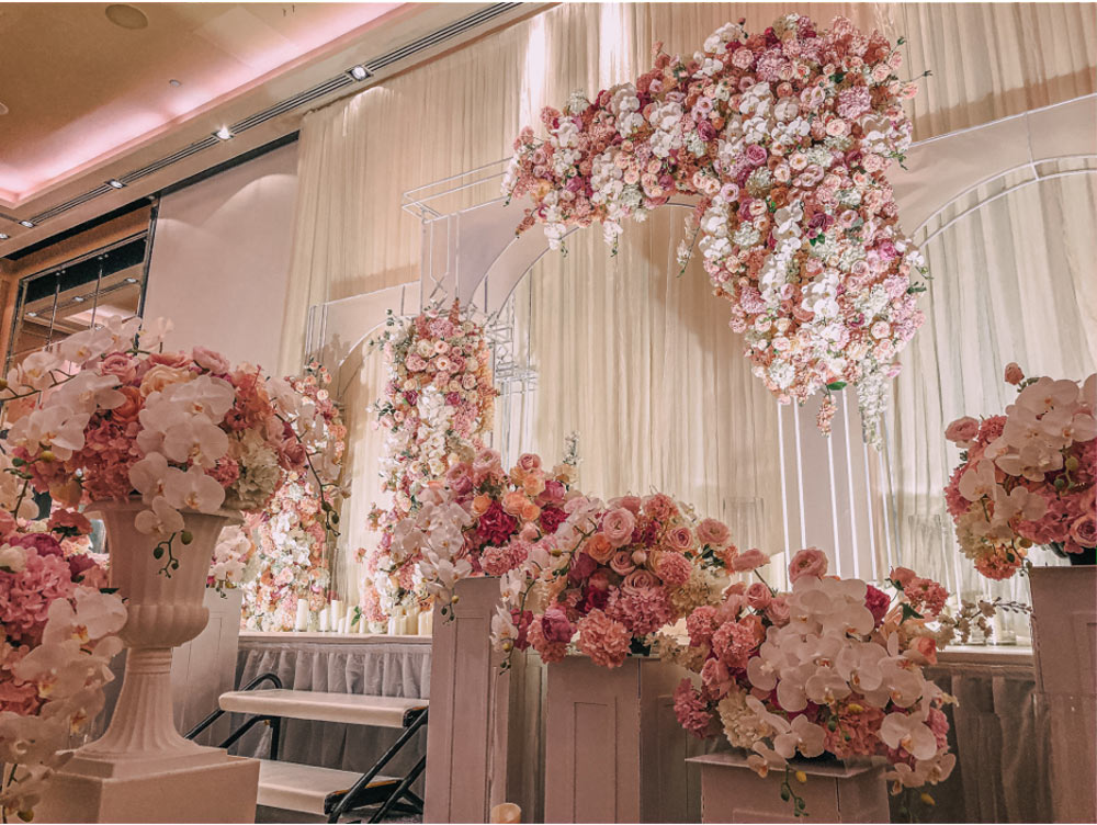 4 Stunning Floral Arch Ideas for Every Wedding Style