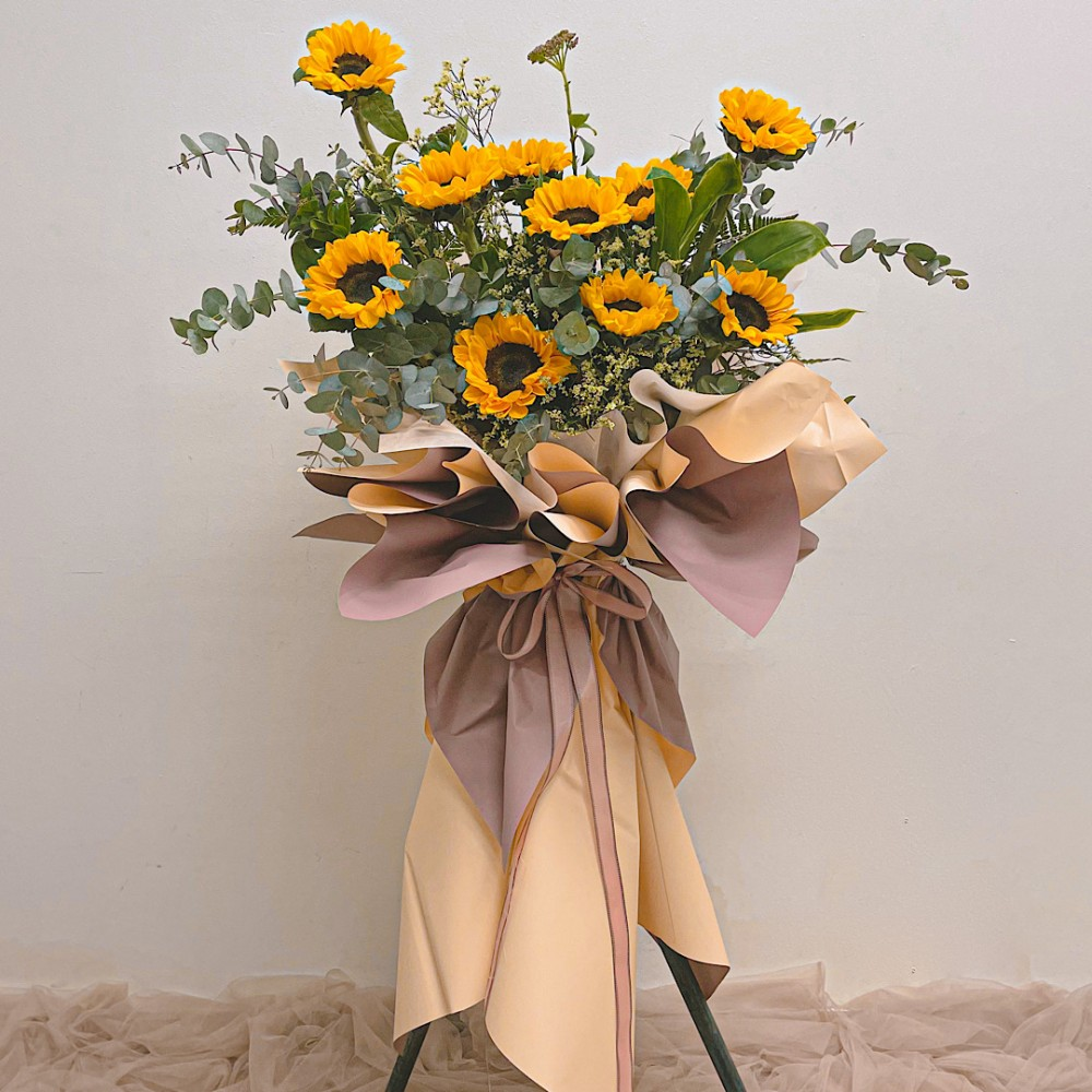 Express Your Congratulations with a Grand Opening Flower Stand