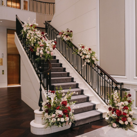 Wedding Flower Arrangement: 4 Floral Staircase Decor